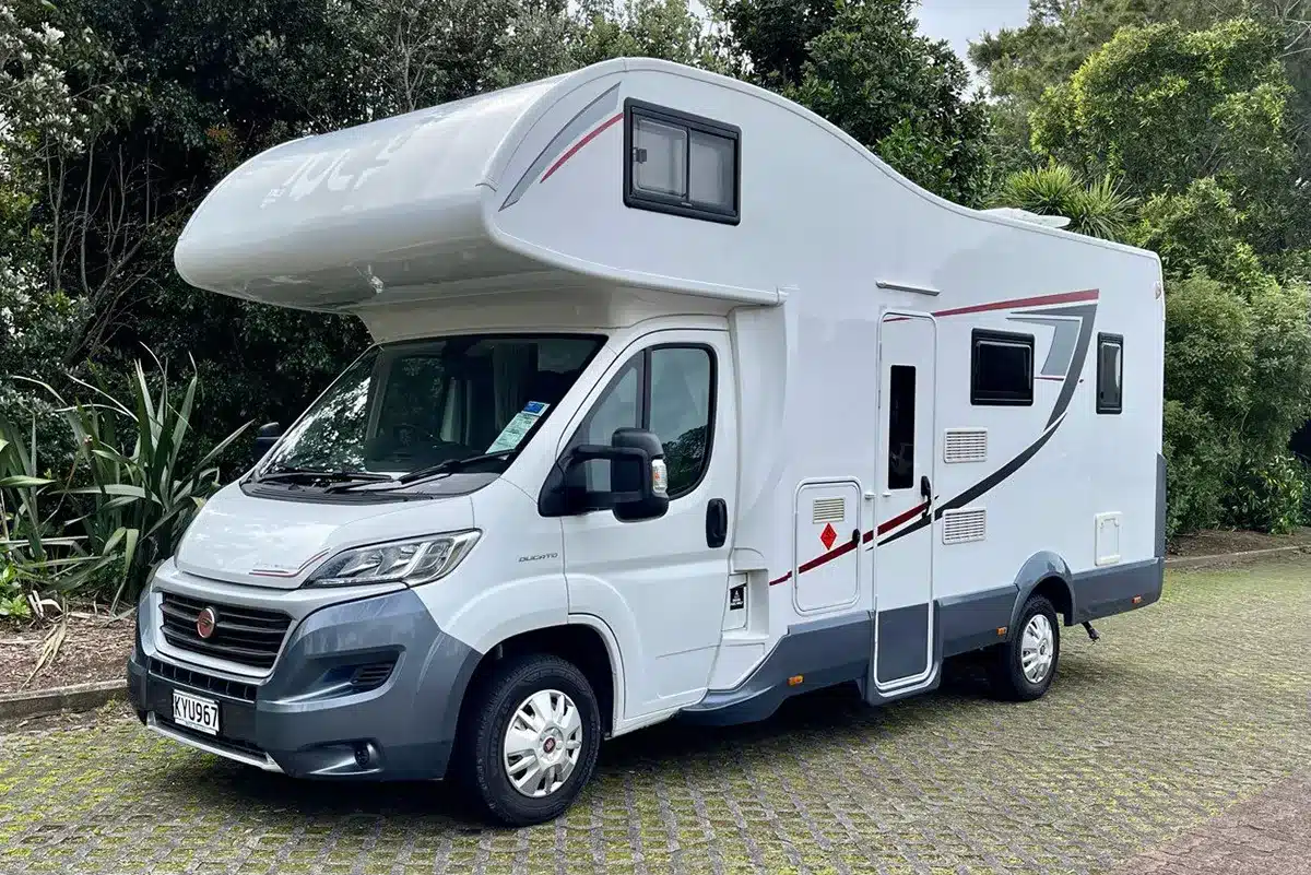 Kowhai - Kiwi Motorhomes